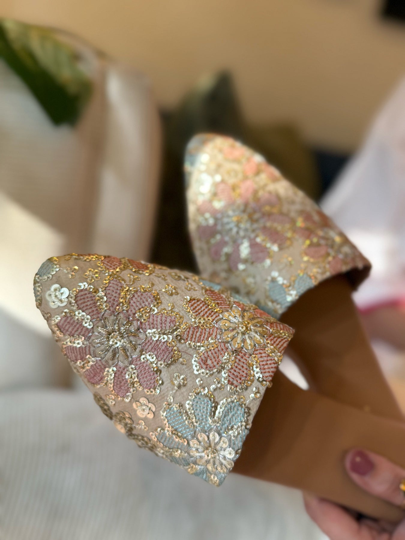 Buy Designer Juttis Online for Women & Men - pastels & pop