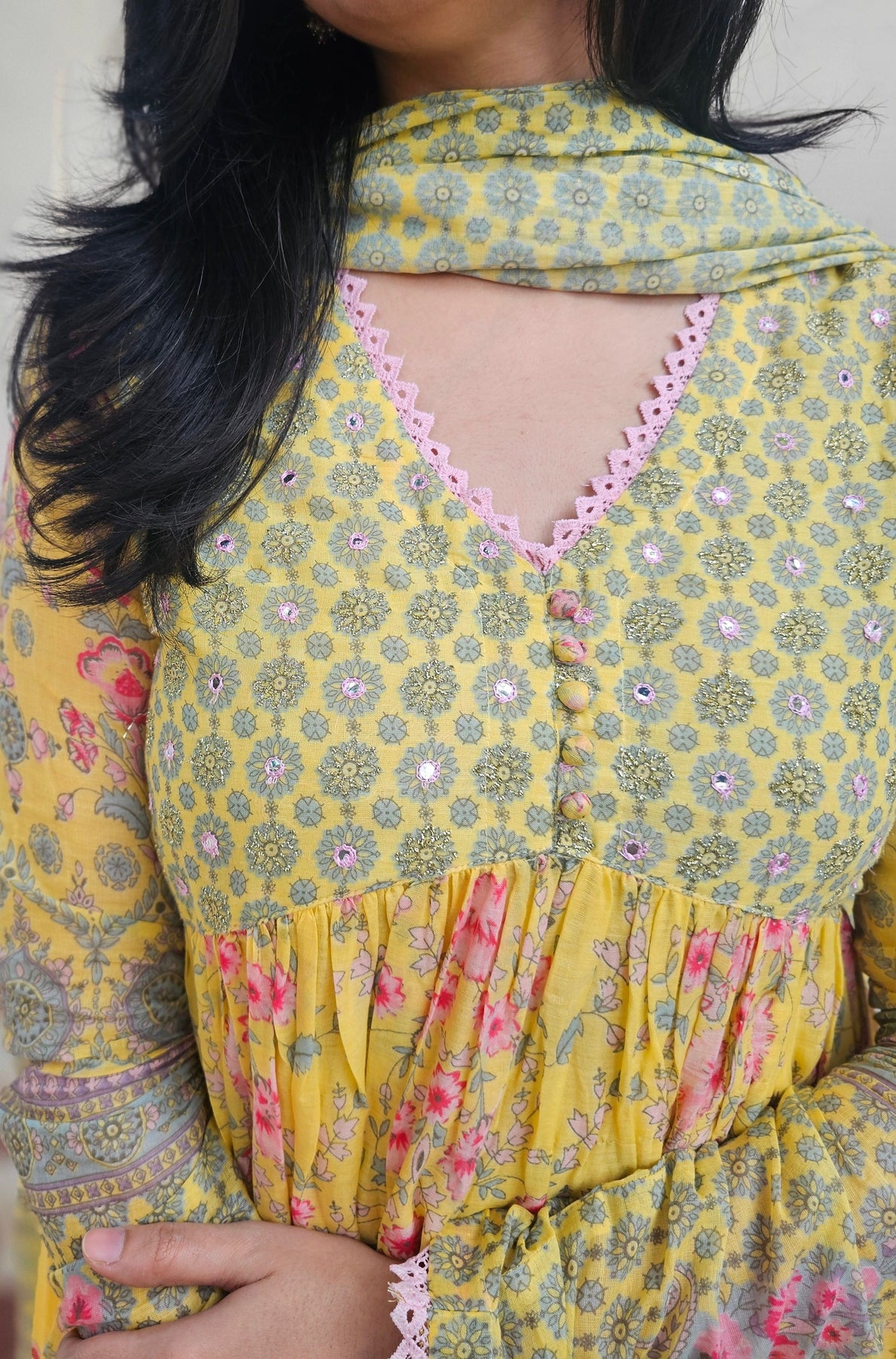 Shop Best Kurta Sets for Ladies In India