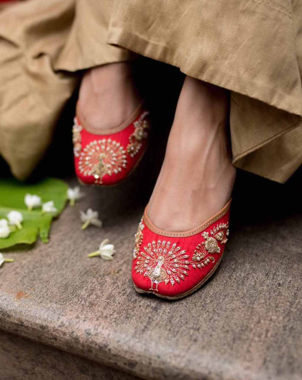 Buy Punjabi Juttis for Girls | Designer Jutti - Pastels & Pop